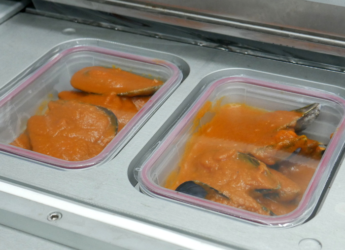 "Tiger" Mussels with tomato pain sauce - Gastronomía Vasca: Escuela de ...